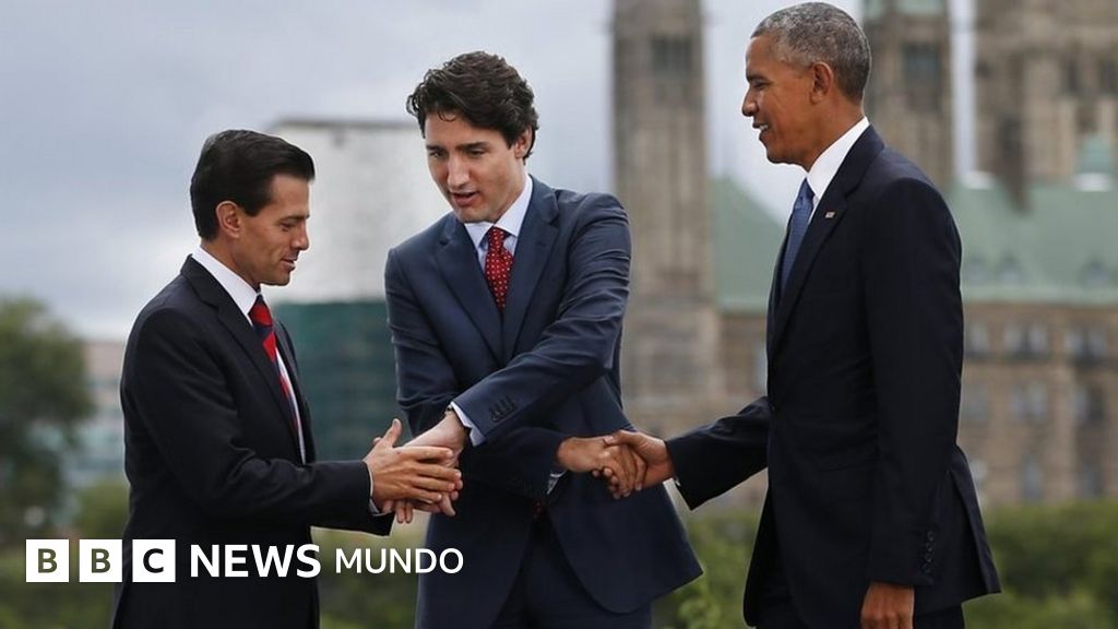 El incómodo saludo a seis manos entre Peña Nieto, Obama y Trudeau - BBC ...