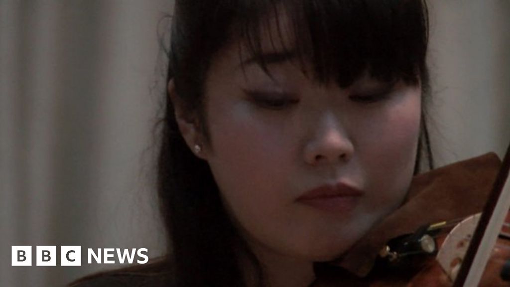 Miyabi combines Japanese and western musical tradition - BBC News