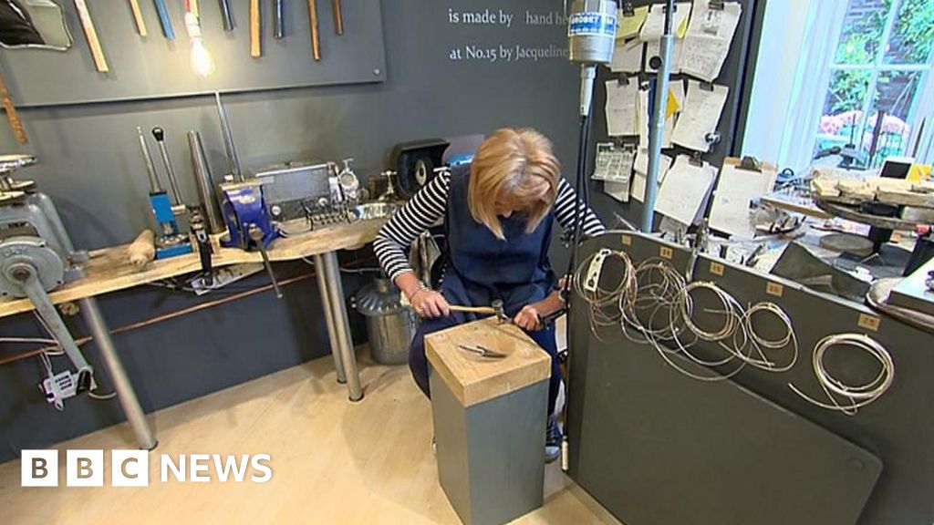 Jeweller to make replicas of Iron Age Leekfrith gold - BBC News