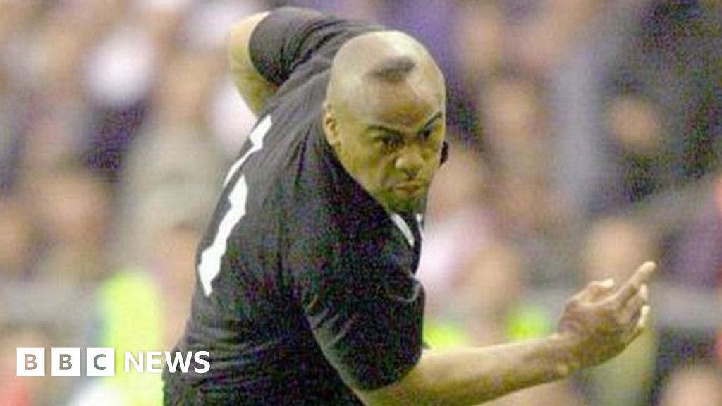 Jonah Lomu: rugby union's first superstar - BBC News
