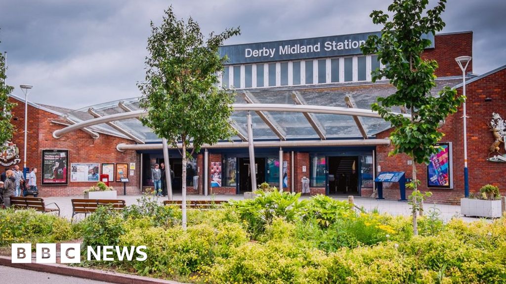 Work begins to improve Derby railway station - BBC News