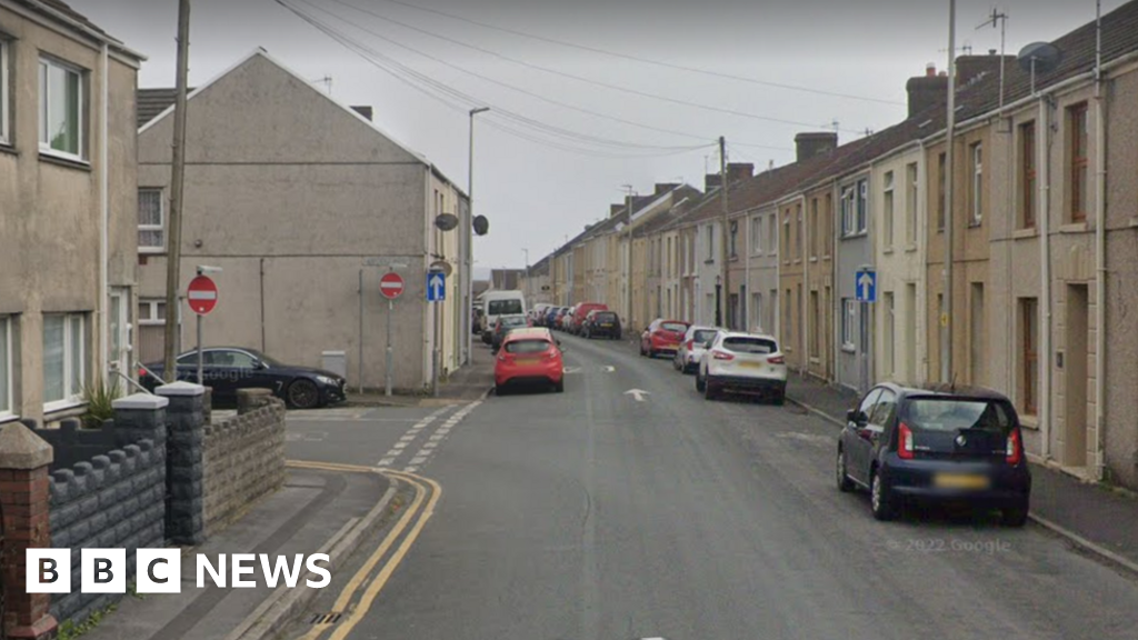 Llanelli: Appeal after man seriously injured in hit-and-run