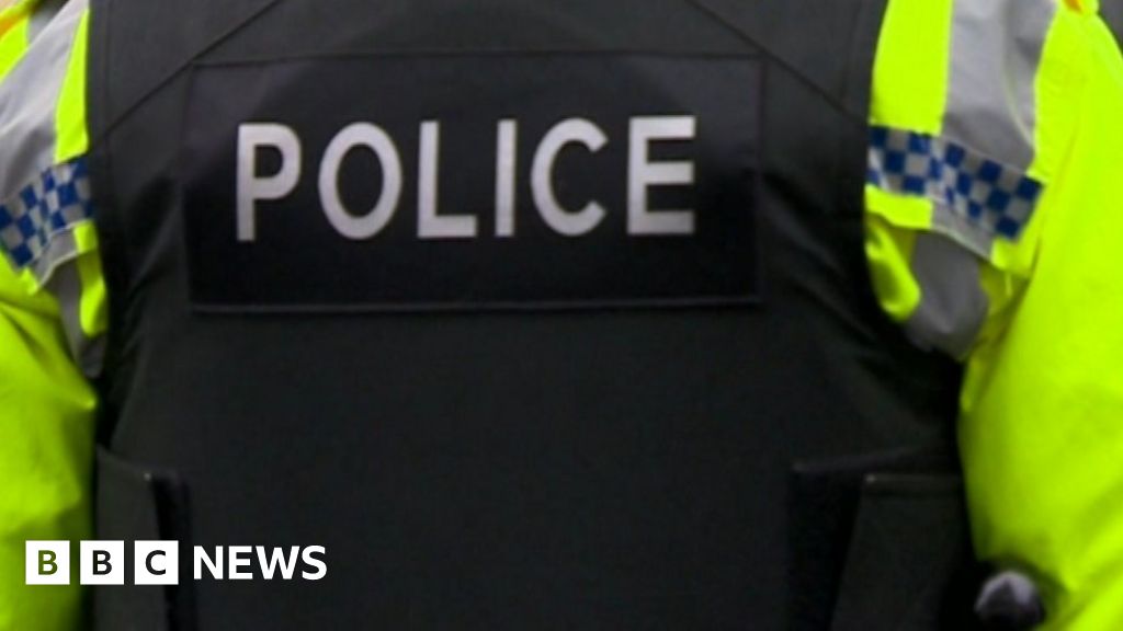 Warrenpoint couple attacked by intruders during break-in - BBC News