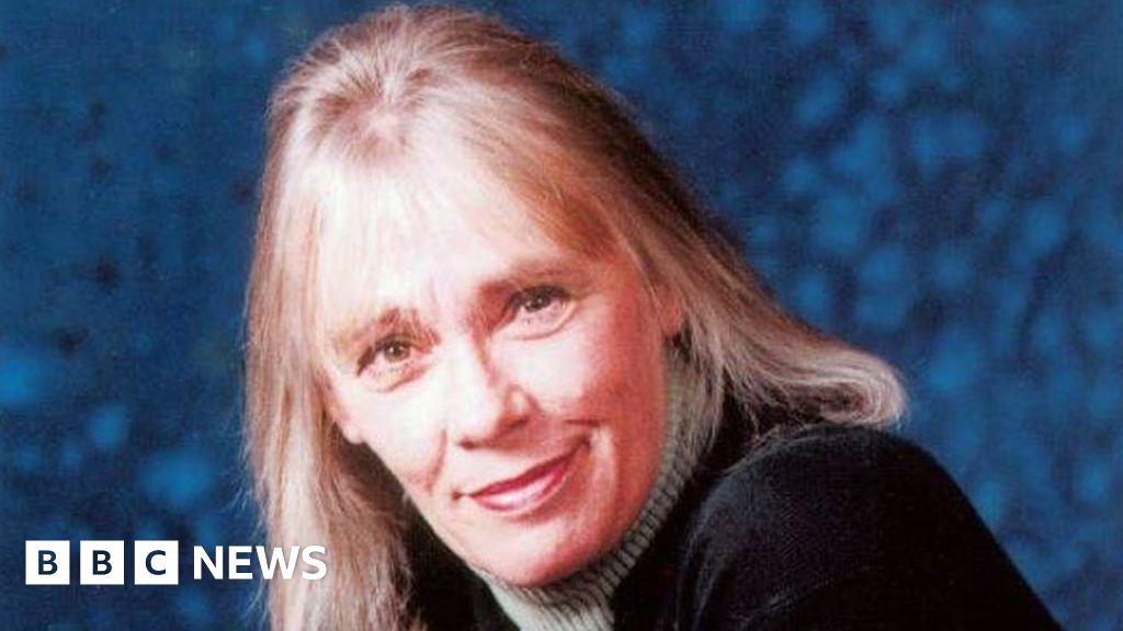Coronavirus: Ex BBC radio presenter dies after contracting Covid-19
