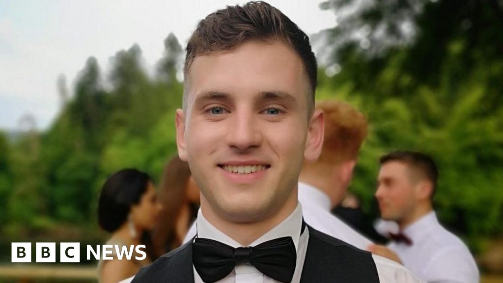 Trainee surgeon William Reid dies in French Alps skiing accident