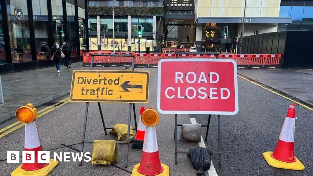 Woking road reopening faces delays until Easter, says council