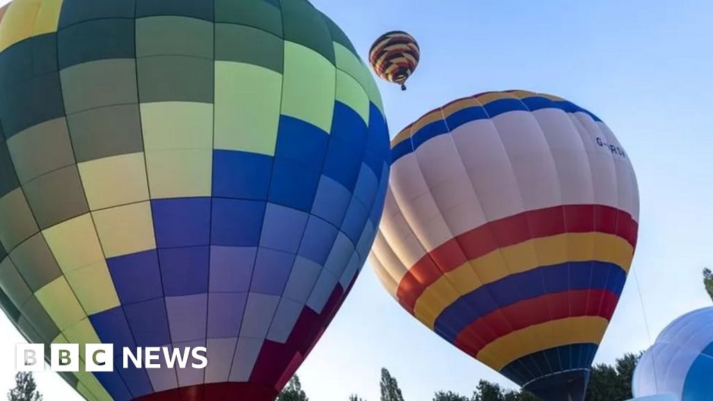 Storm postpones Worcester's first Hot Air Balloon Festival - BBC News
