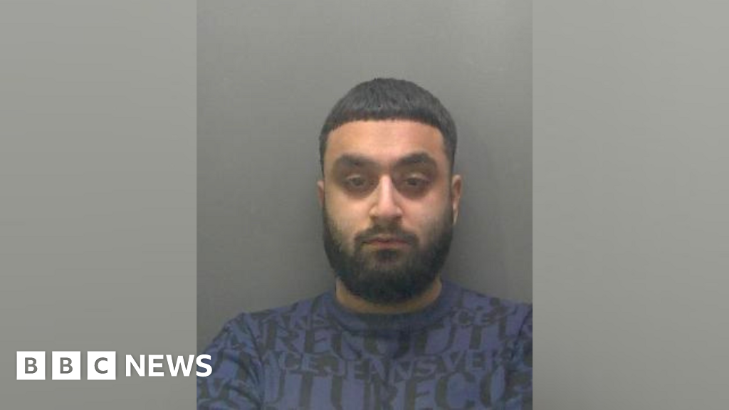 Peterborough drug dealer jailed after county lines operation - BBC News