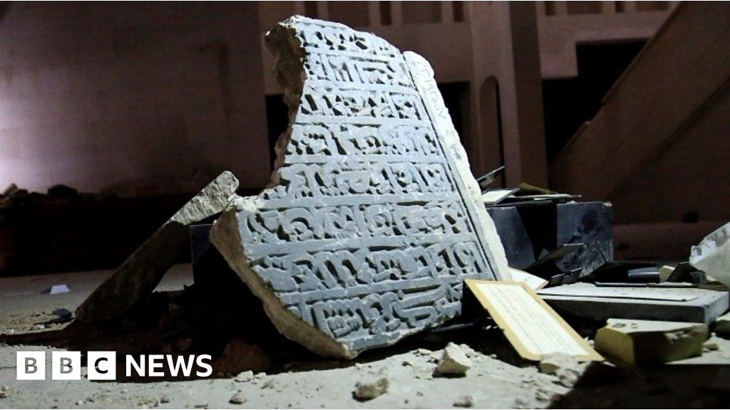 History destroyed: The ruins of Mosul Museum - BBC News