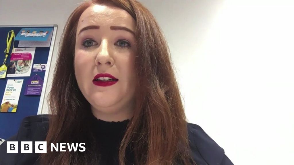 Sinn Féin MLA Catherine Kelly resigns over Covid-19 grant money - BBC News