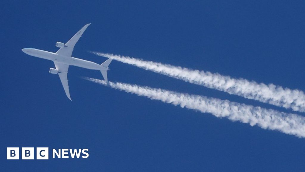 Coronavirus: Bad week for aerospace, glimmers of hope for aviation