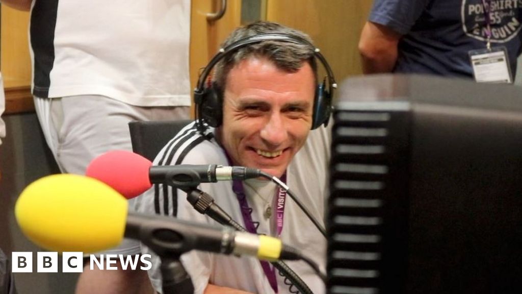 Former addicts host BBC Radio Leeds show - BBC News