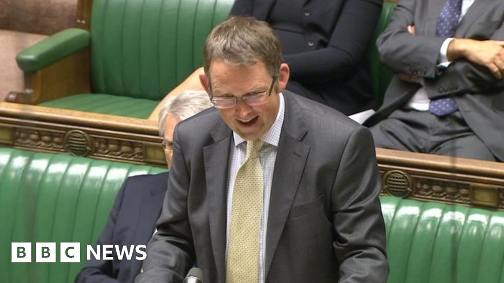 Rail minister Paul Maynard promises action on Southern - BBC News