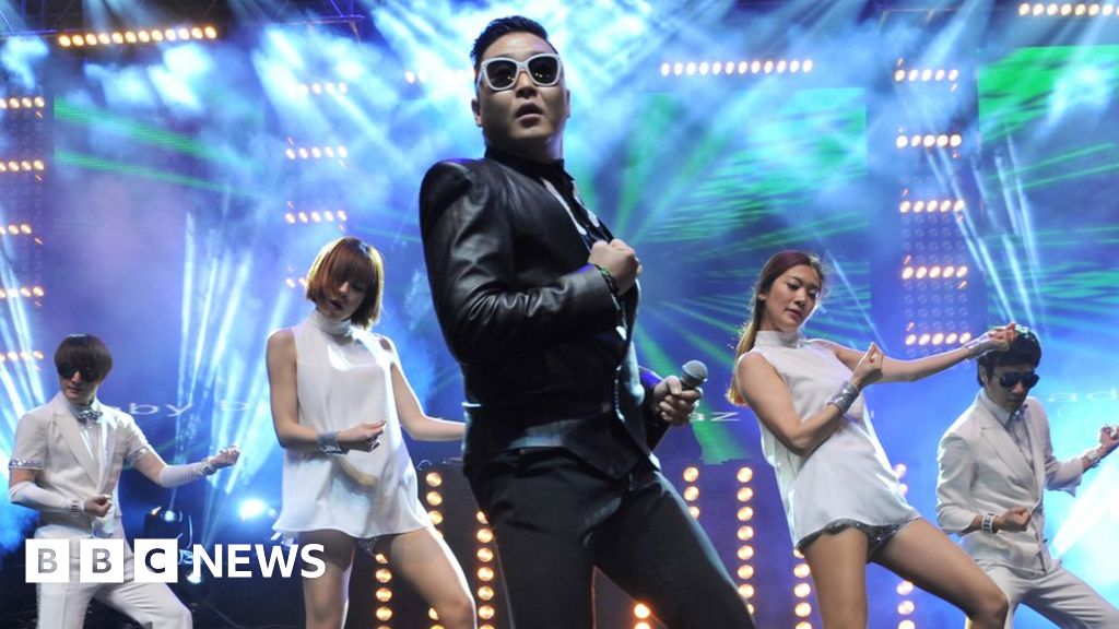 South Korea launches 'K-pop academy' in Mexico - BBC News