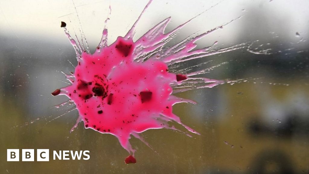Drive-by paintball attack injures man in Liverpool - BBC News