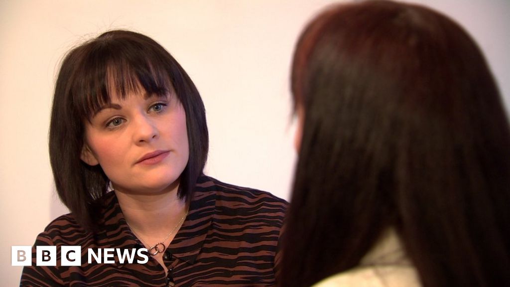 Naloxone: Mother says mental health teams need to 'wake up' - BBC News