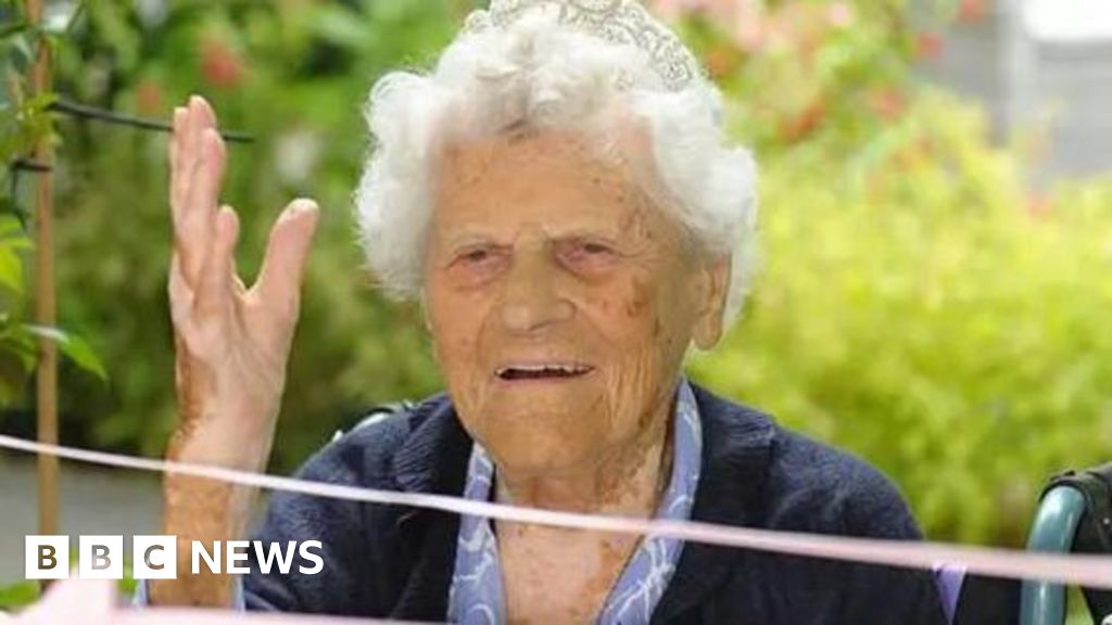 Surrey Woman 115 Becomes World s Oldest Person