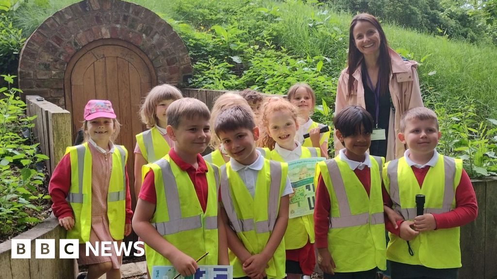 New trail to teach children about Blaby's 'hidden' ice house - BBC News