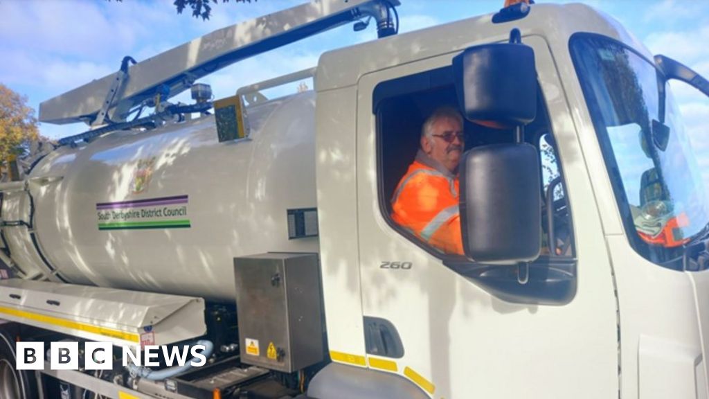 Chance to name council's new £160,000 gully tanker - BBC News