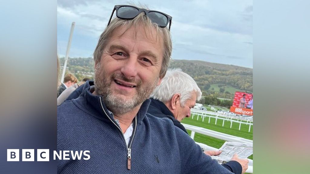 Pop-up urinal death: Worker crushed by device 'dropping suddenly'