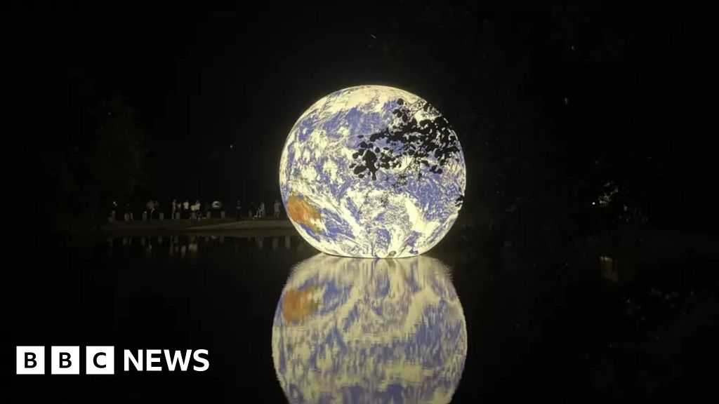 Floating Earth exhibit attracts 30,000 visitors in Jersey - BBC News