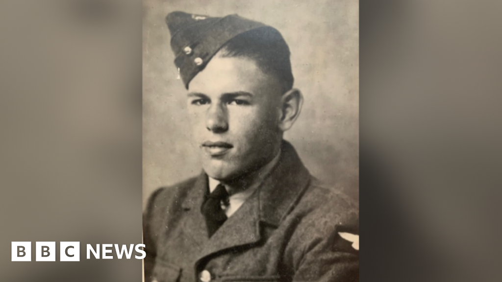 Funeral for Yeovil RAF veteran Allan Perry, who died aged 102