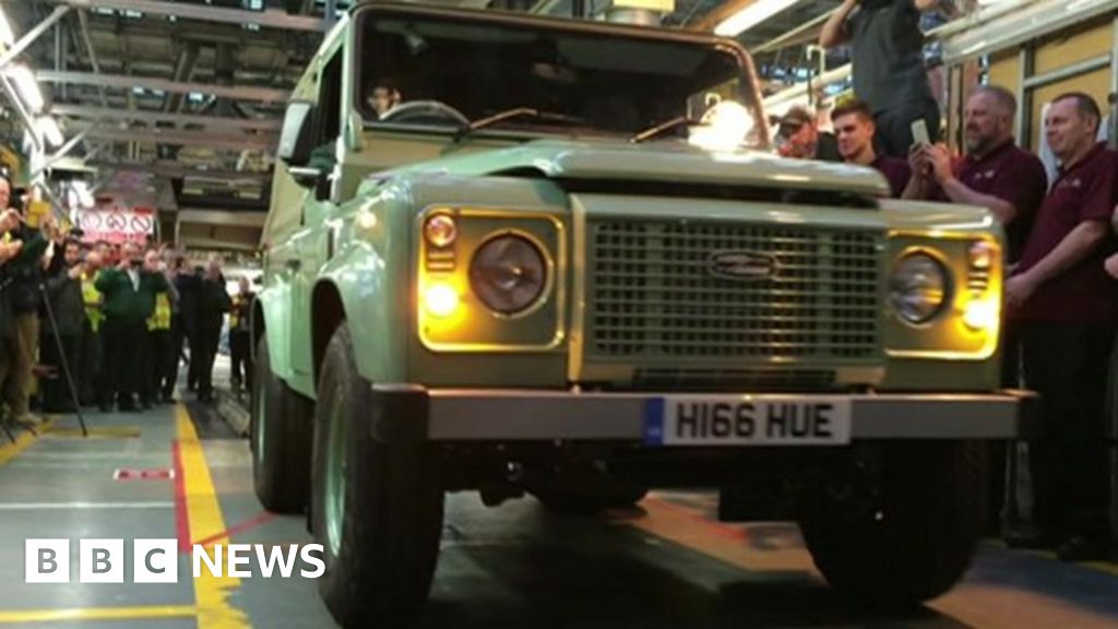 Last Land Rover Defender rolls off production line in Solihull - BBC News
