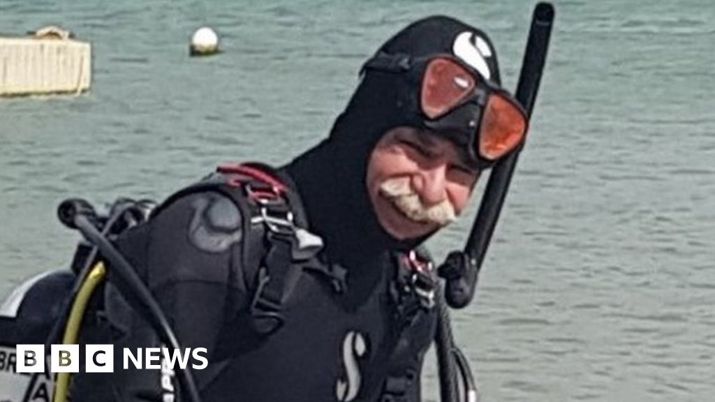 Body found in search for diver missing off Jurassic Coast