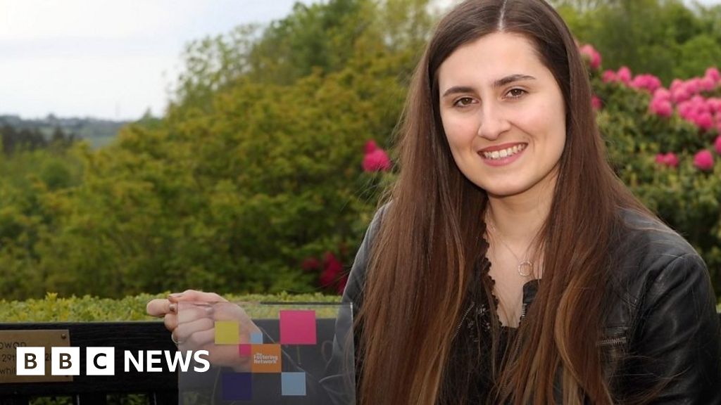 'How my foster parents changed my life' - BBC News