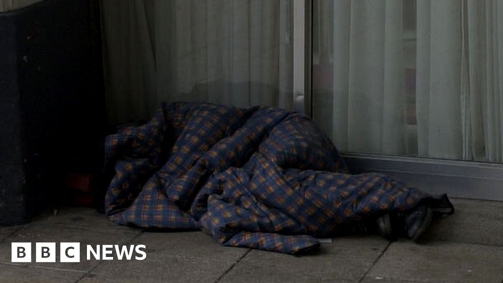 Brighton homeless man attack 'was attempted murder' - BBC News