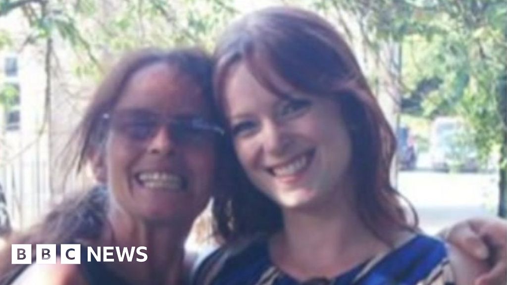 St Leonards murder accused 'shot wife at close range' - BBC News