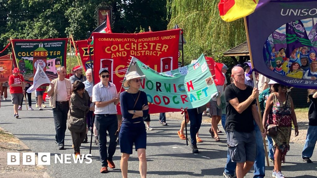 Burston School Strike Rally: Unions tell Labour to be more bold