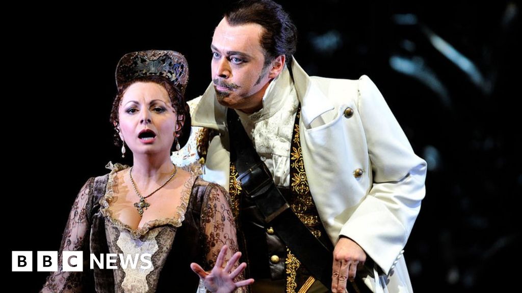 Welsh National Opera cuts Liverpool tours as funding shrinks - BBC News