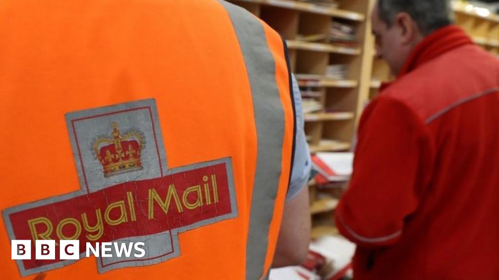 Omagh: Suspicious package sparks Royal Mail evacuation - BBC News