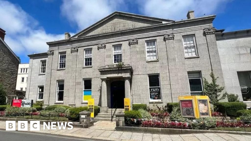 Consortium aims to drive creativity in Cornwall - BBC News