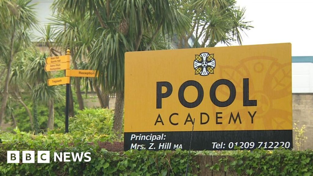 Pool schoolgirl's 'sudden death' investigated by police - BBC News