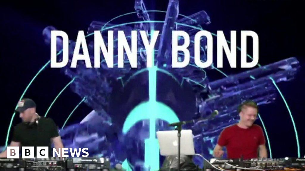 Yorkshire DJs live-stream sets for home ravers - BBC News