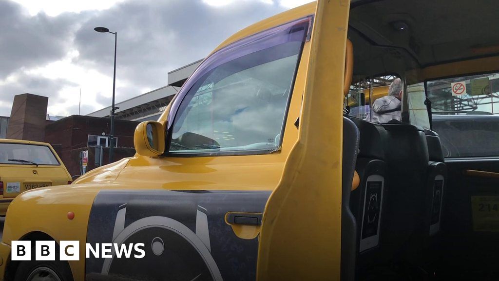 Derby taxi spot checks reveal 'worst' safety flaws - BBC News
