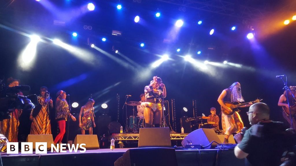 Cardiff gig to discuss Welsh independence post-Brexit - BBC News