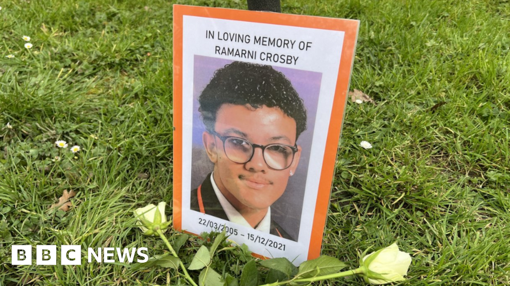 Ramarni Crosby: Tree for what would have been his 18th birthday - BBC News