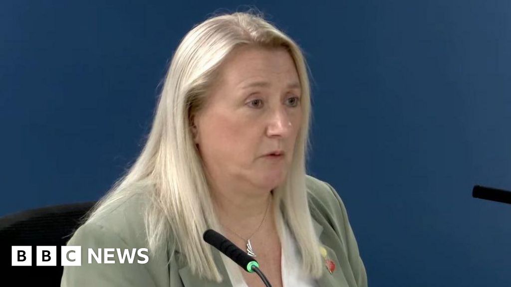 Covid Inquiry: Woman who lost parents gives evidence to inquiry
