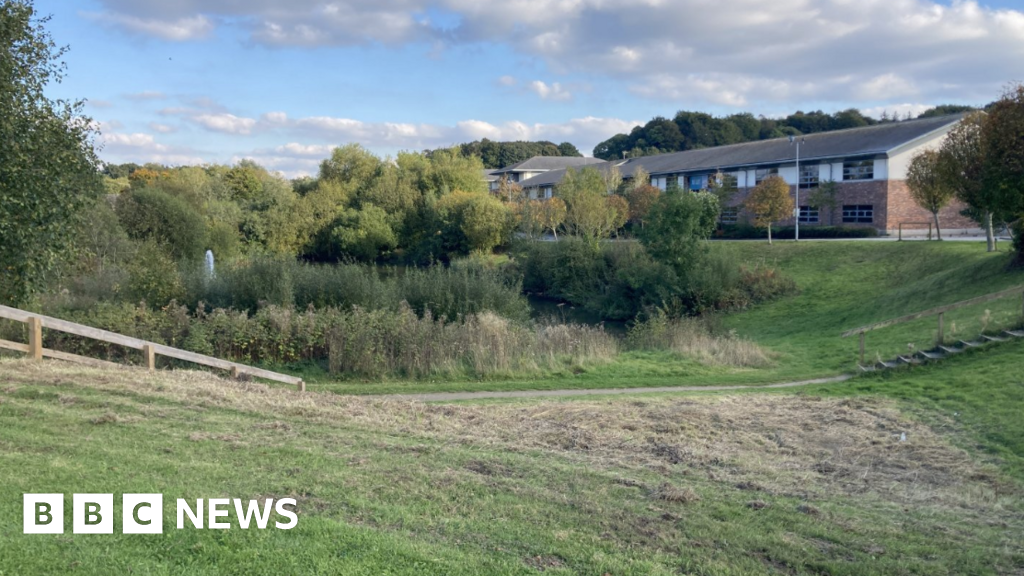 Annesley business park expansion near M1 granted permission - BBC News