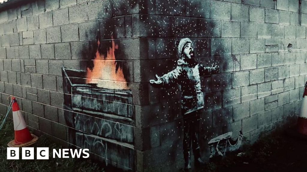 Banksy: How easy is it to move Port Talbot's mural? - BBC News