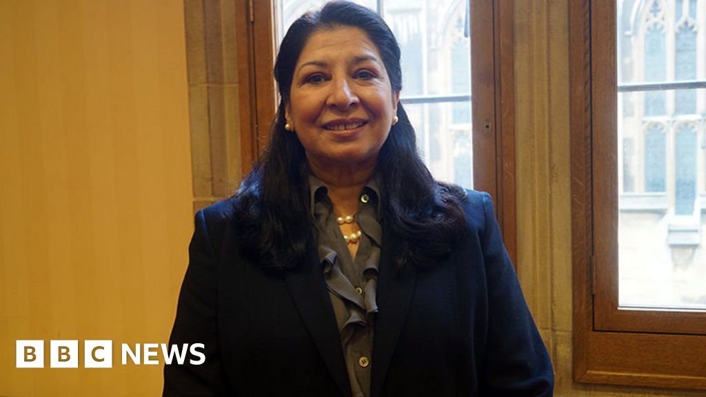 Ex-Lib Dem peer Baroness Manzoor joins Tory party - BBC News
