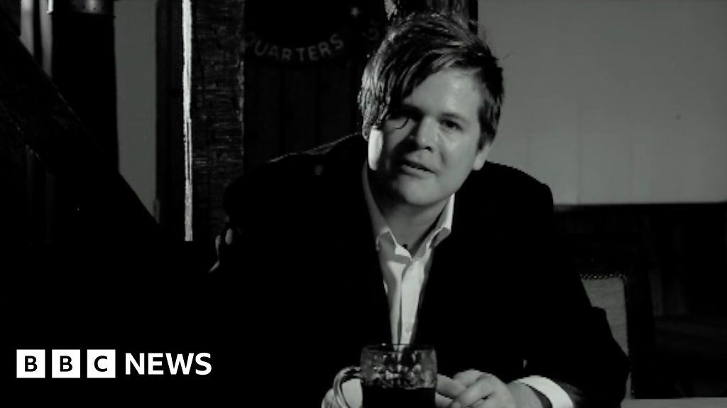 Poet Luke Wright pens tribute to World War One soldiers - BBC News