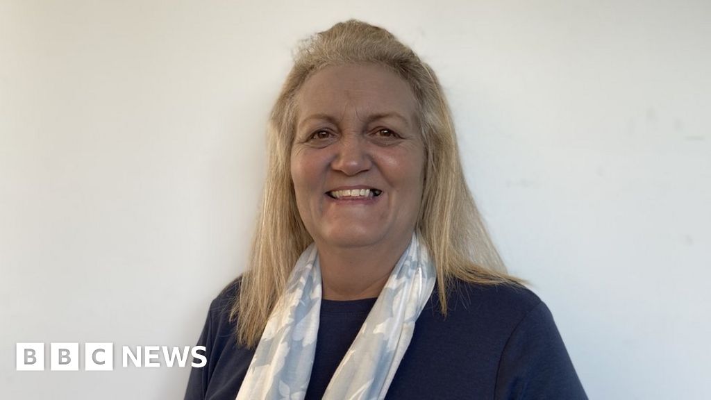 Menopause passport introduced by Birmingham NHS trust - BBC News