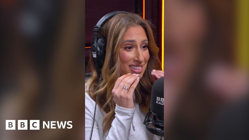 Stacey Solomon on 'blacking out' after X Factor performances - BBC News
