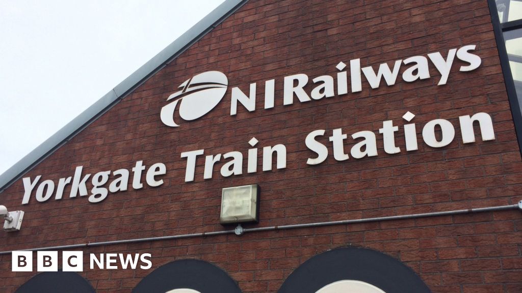 Vandalism partly closes Belfast's Yorkgate station - BBC News