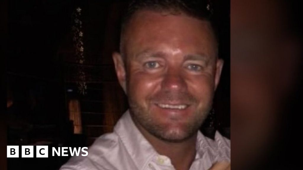 Jim Donegan: Police appeal over 'cold-blooded murder' - BBC News