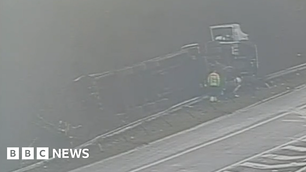 M1 delays as lemonade lorry overturns near J35 at Thorpe Hesley